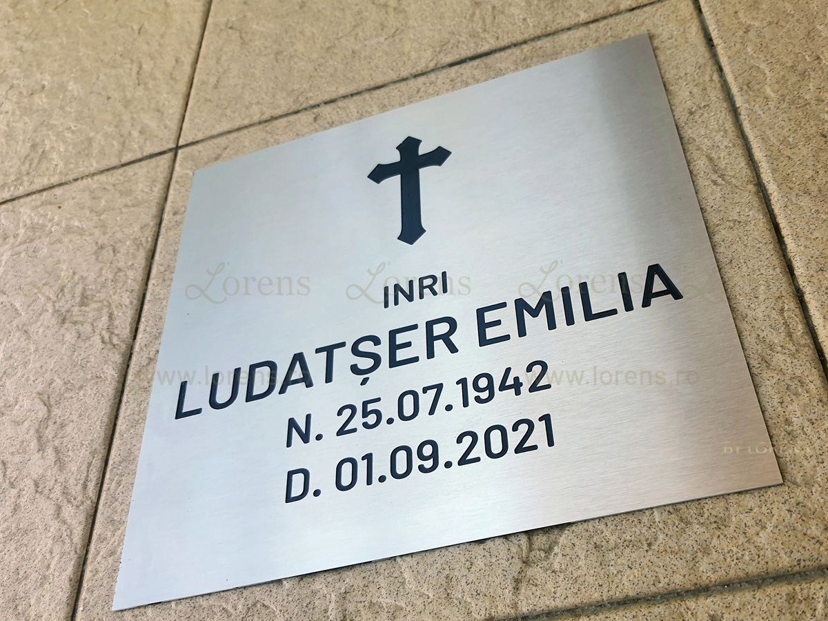 Placute funerare si placi cruci mormant cimitir monument marmura granit